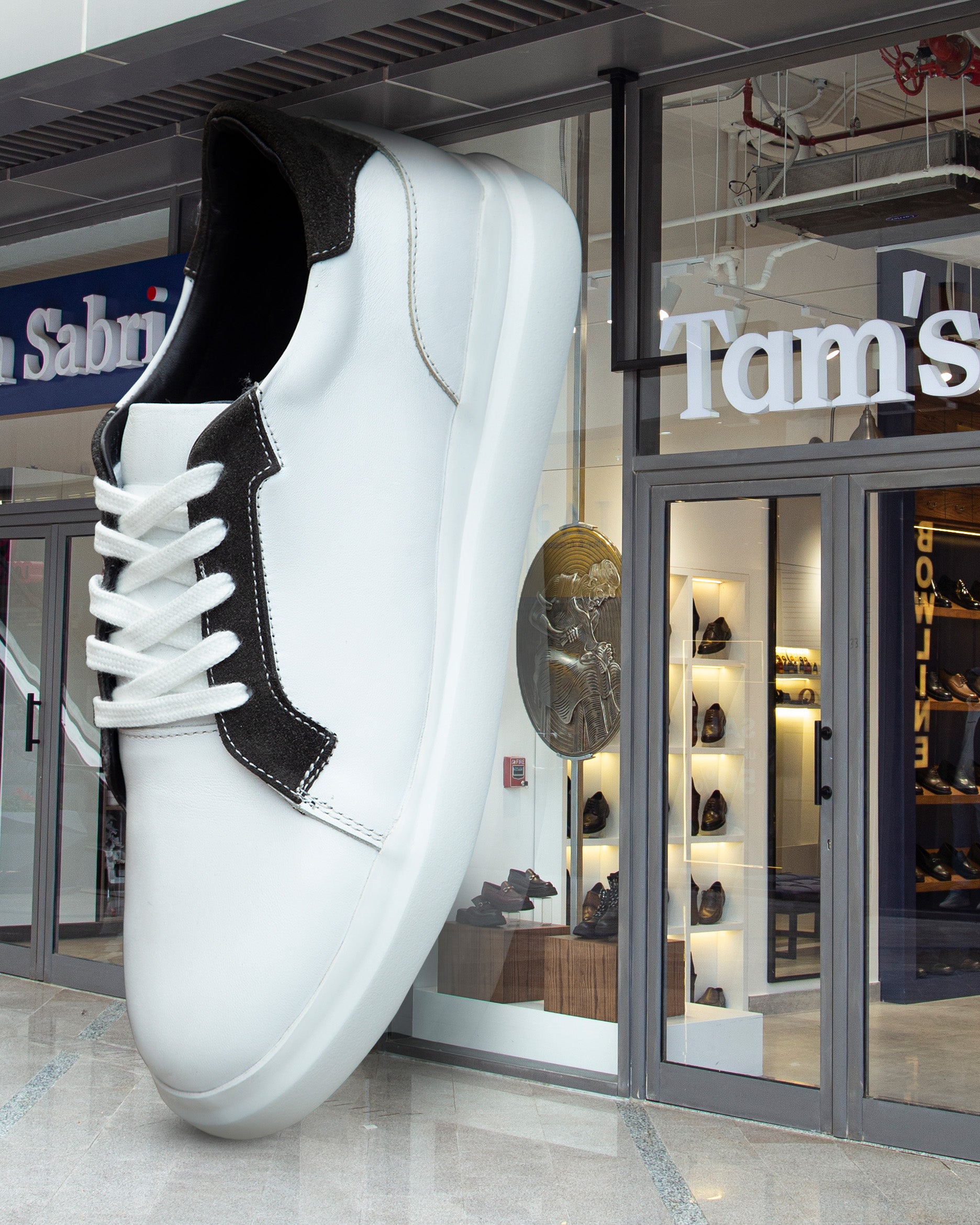 Tam's Shoemaker